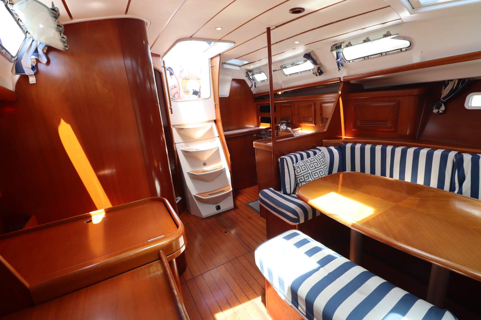 Used Beneteau Oceanis 393 for Sale | Yachts For Sale | Yachthub