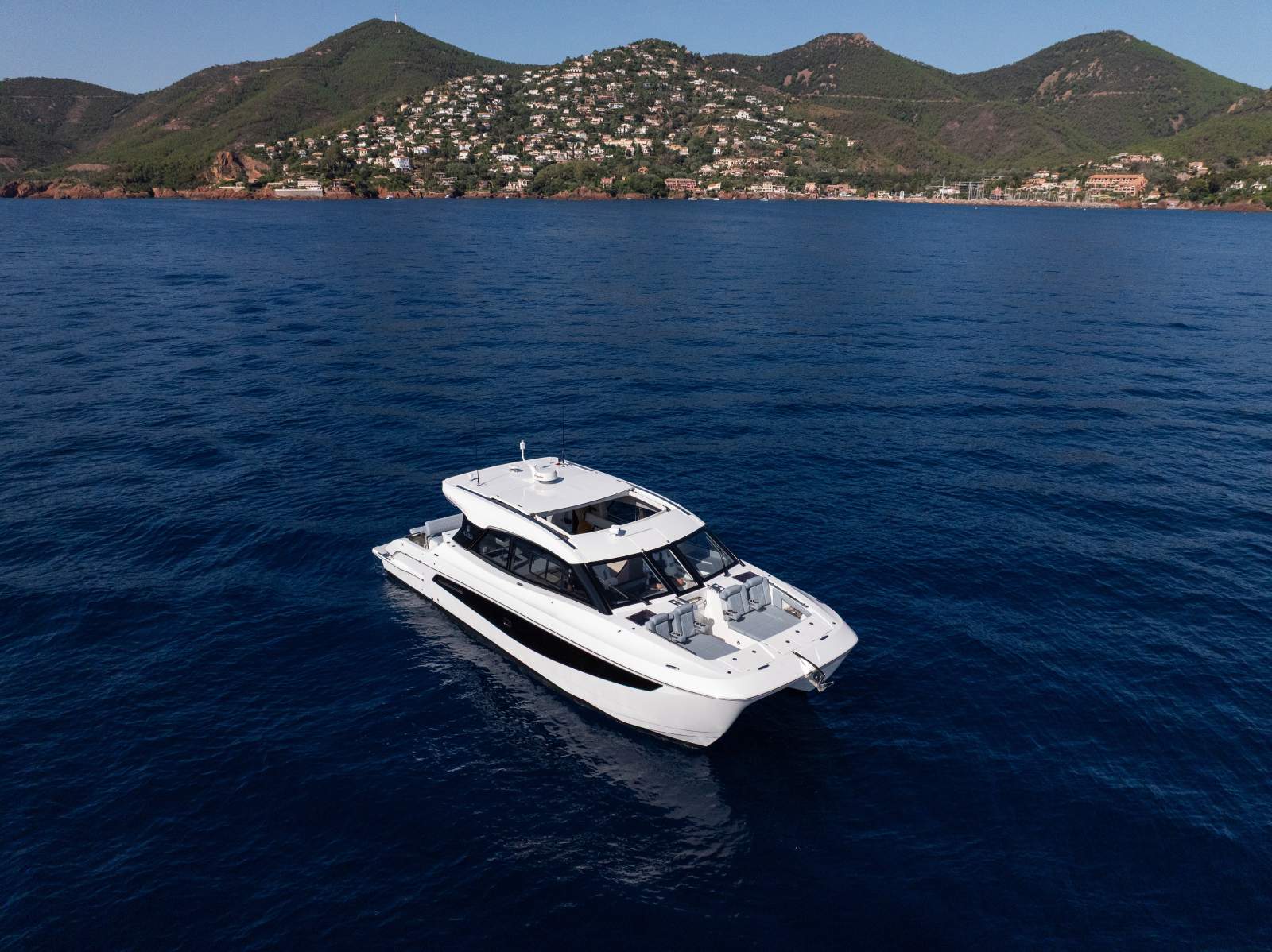 Aquila 42 Coupe For Sale | Spectrum Marine