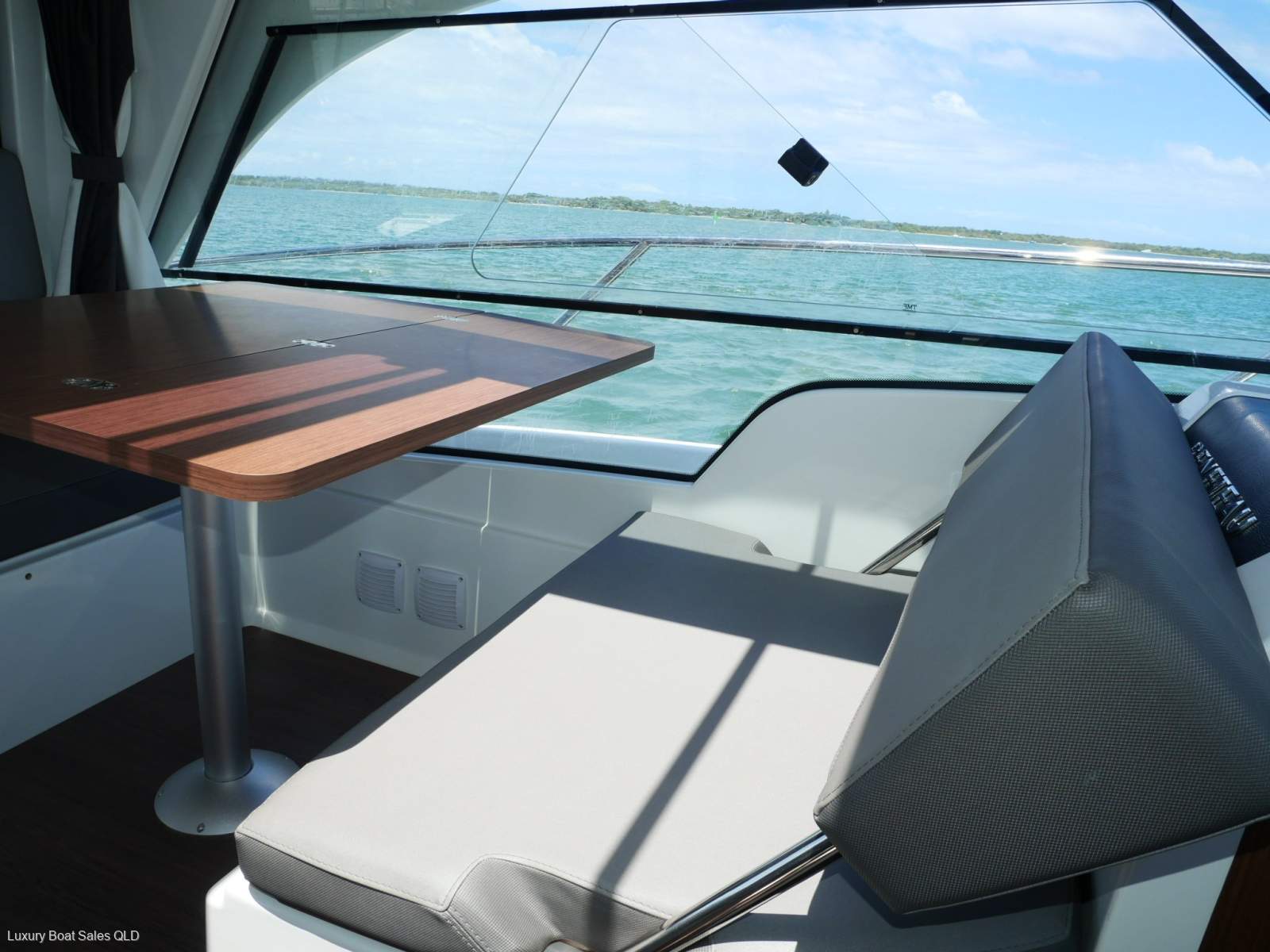 Used Beneteau Antares 9 Ob V2 for Sale | Boats For Sale | Yachthub