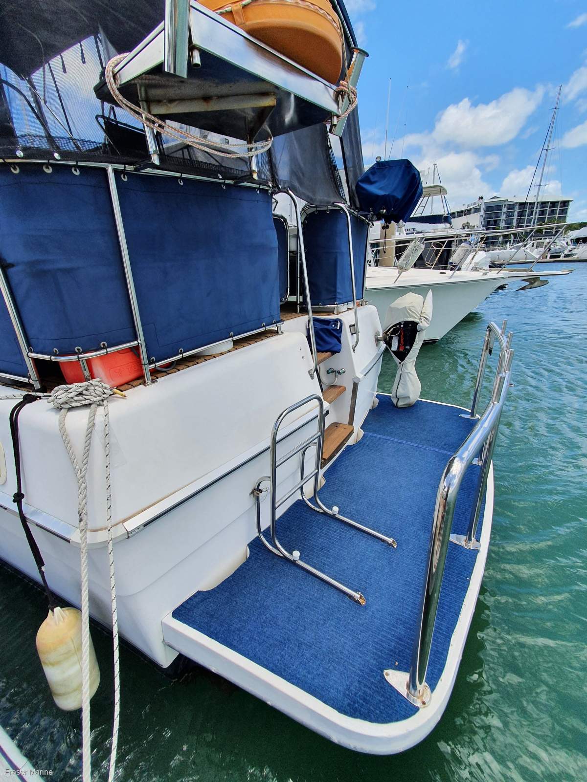 Used Riviera 35 Flybridge for Sale | Boats For Sale | Yachthub