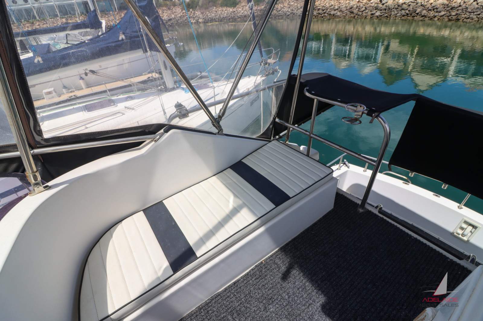 Used Riviera 27 Flybridge for Sale | Boats For Sale | Yachthub