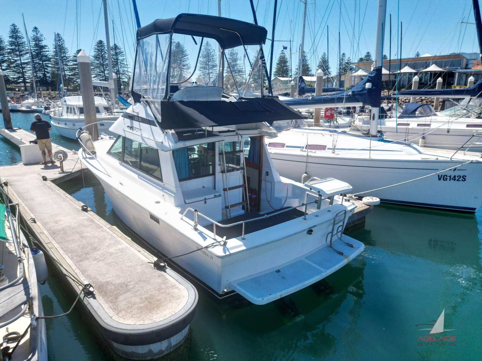 Riviera 27 Flybridge For Sale | Adelaide Boat Sales
