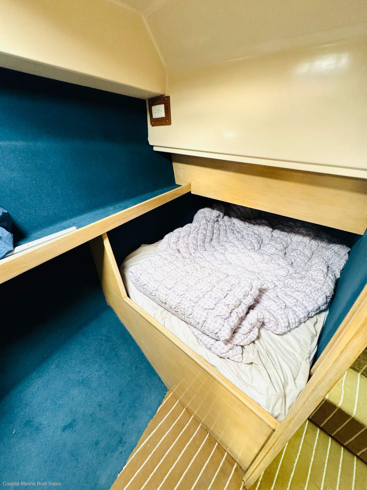 Used Riviera 34 Flybridge Cruiser for Sale | Boats For Sale | Yachthub