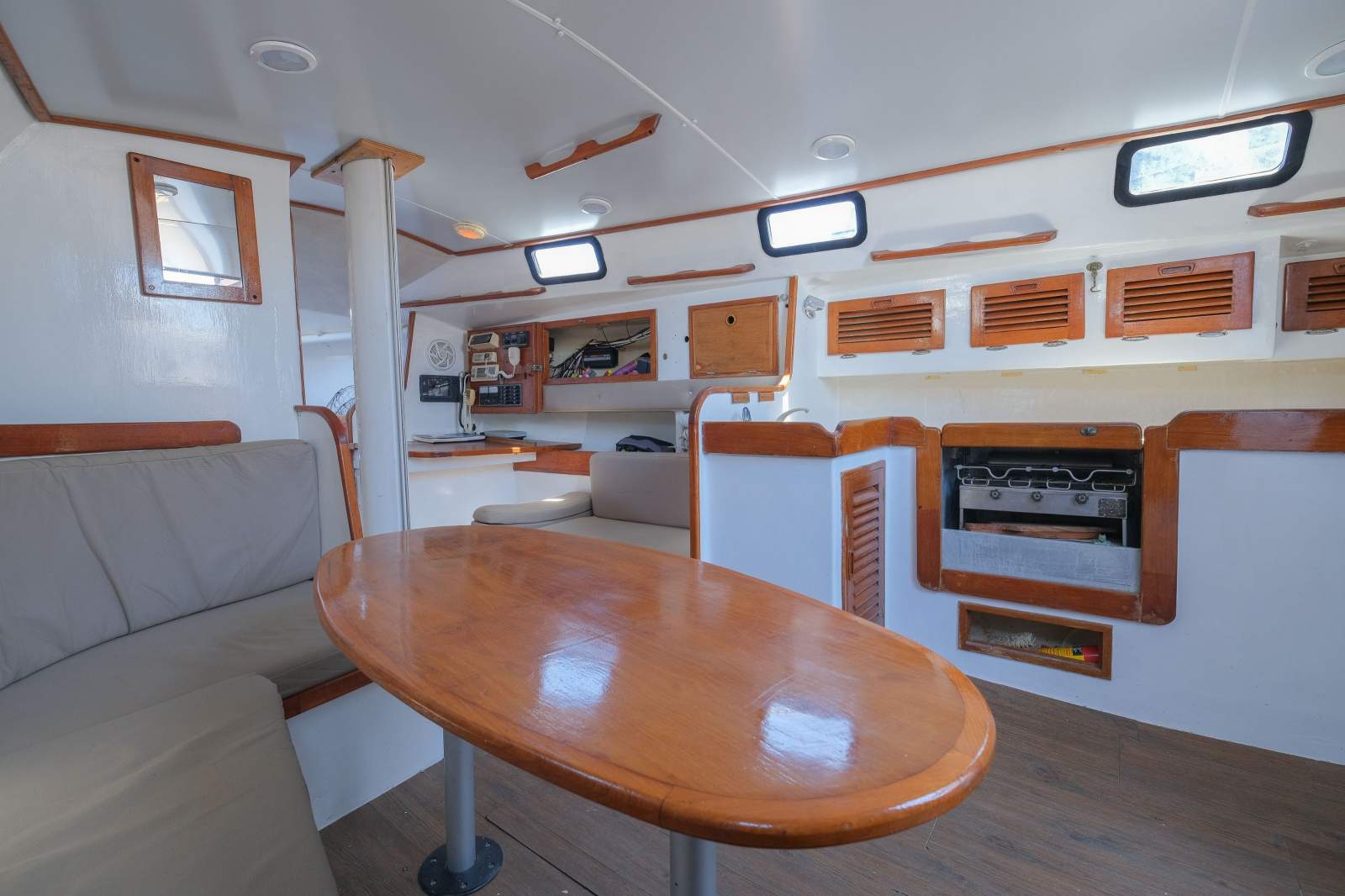 Used Adams 40cc ~ Highly Regarded Offshore Design for Sale | Yachts For ...