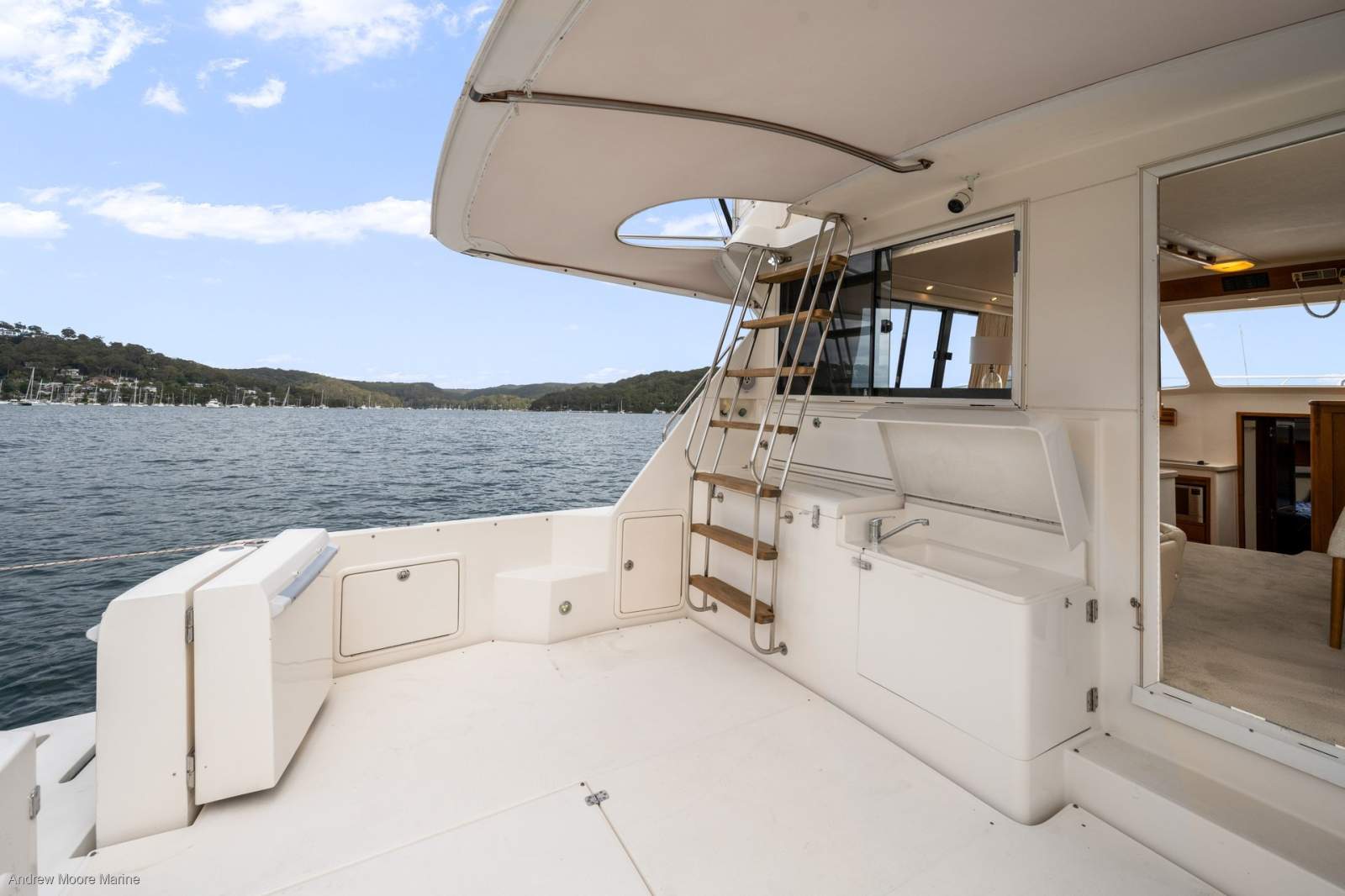 Used Riviera 39 Flybridge for Sale | Boats For Sale | Yachthub