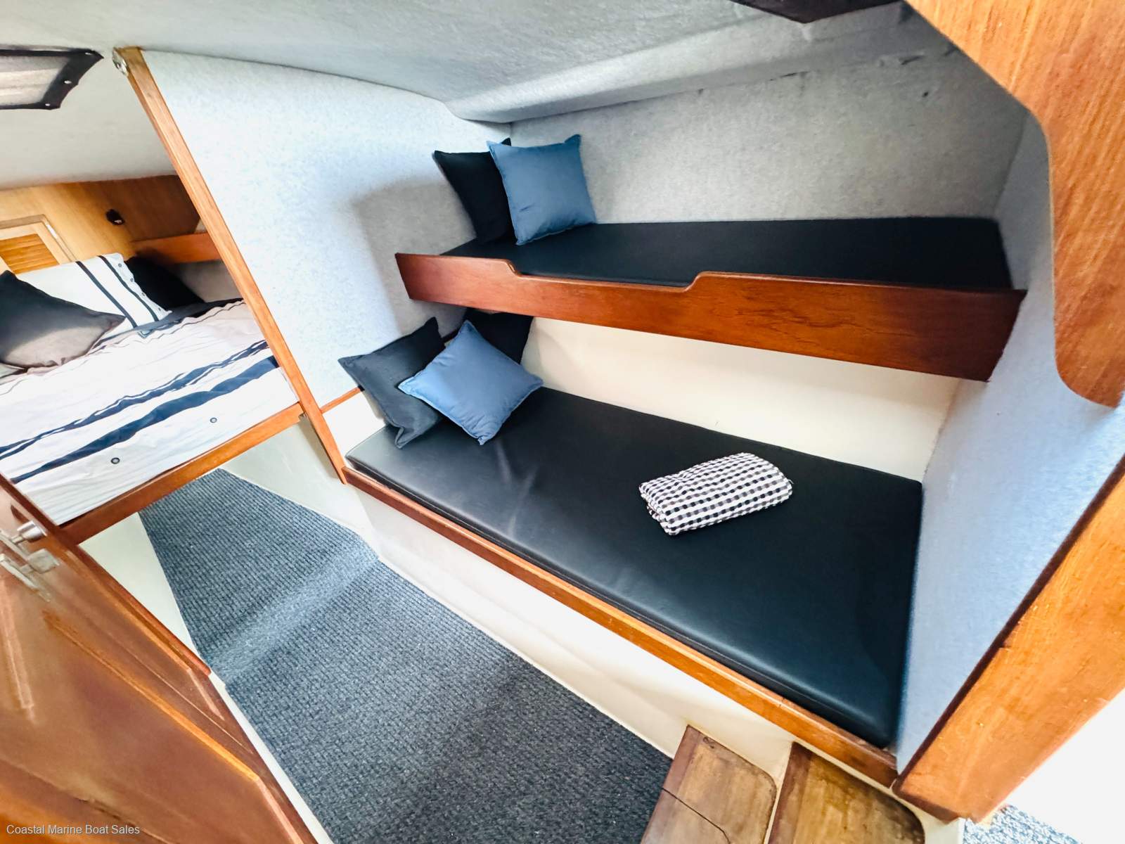 Used Randell 32 Flybridge Cruiser 32 Flybridge for Sale | Boats For ...