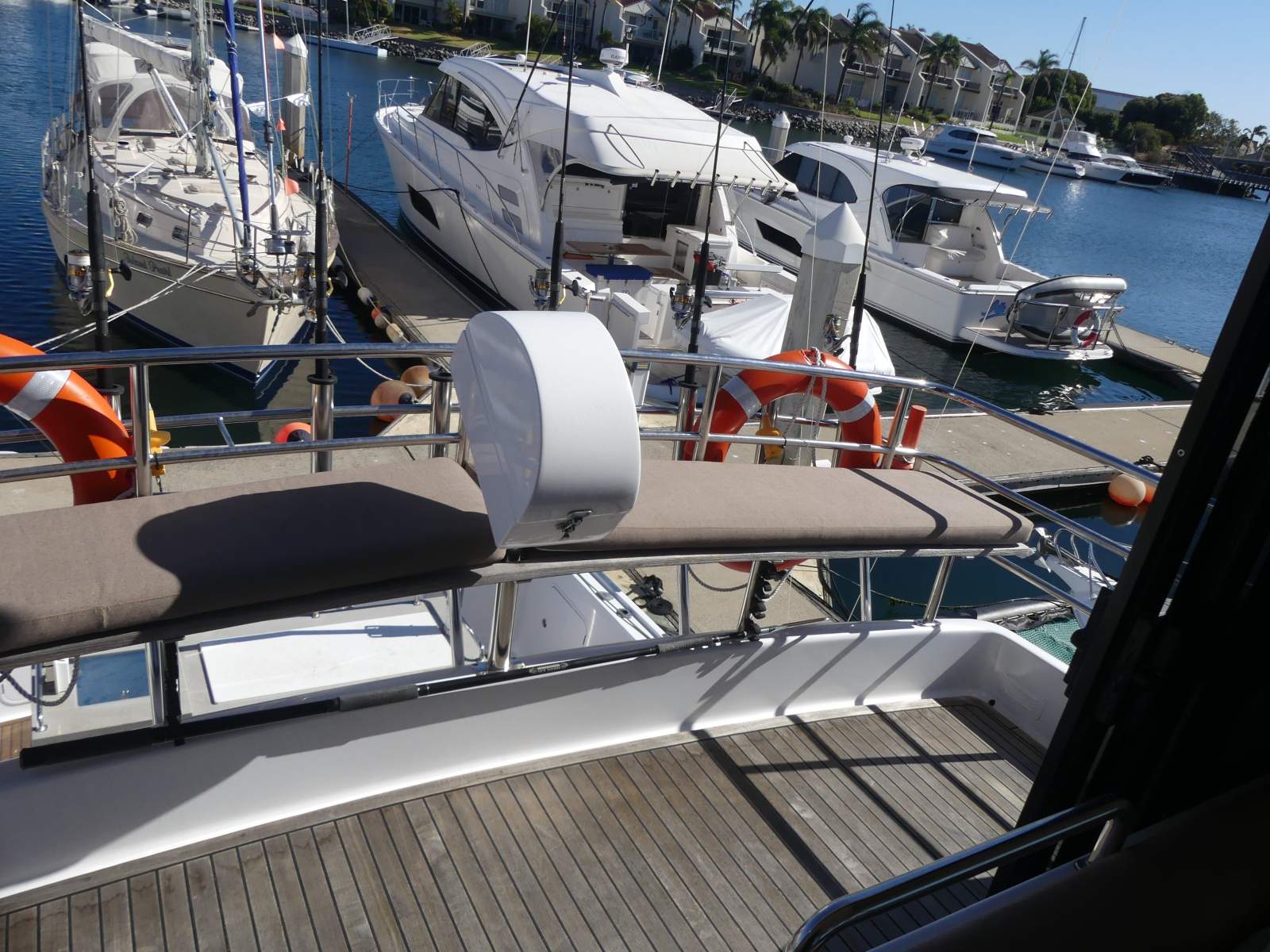 Used Salthouse 65 With New Electronics And Paint Job for Sale | Boats ...