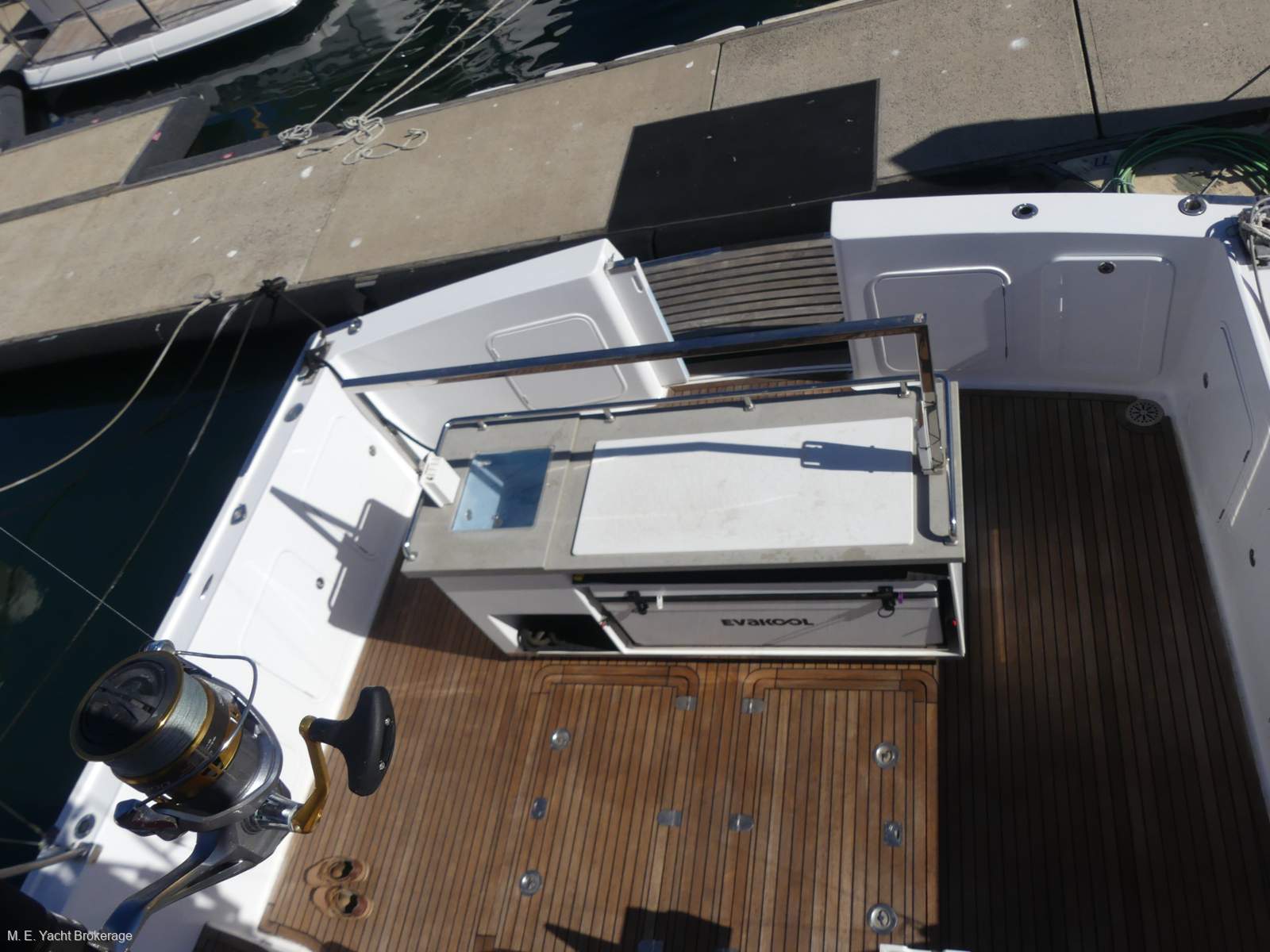Used Salthouse 65 With New Electronics And Paint Job for Sale | Boats ...
