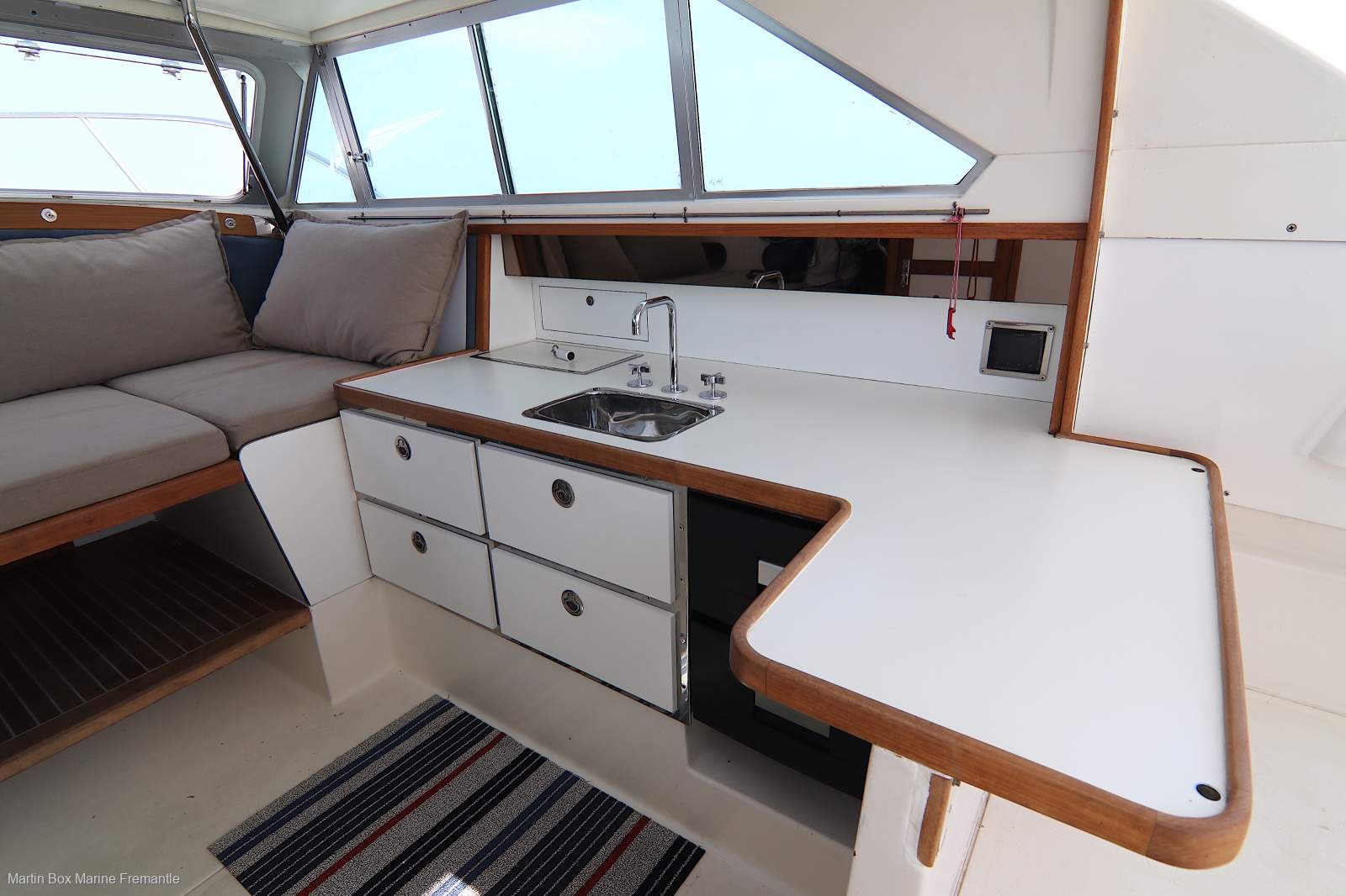 Used Bertram Caribbean 28 Flybridge With Optional Aluminium Trailer for ...
