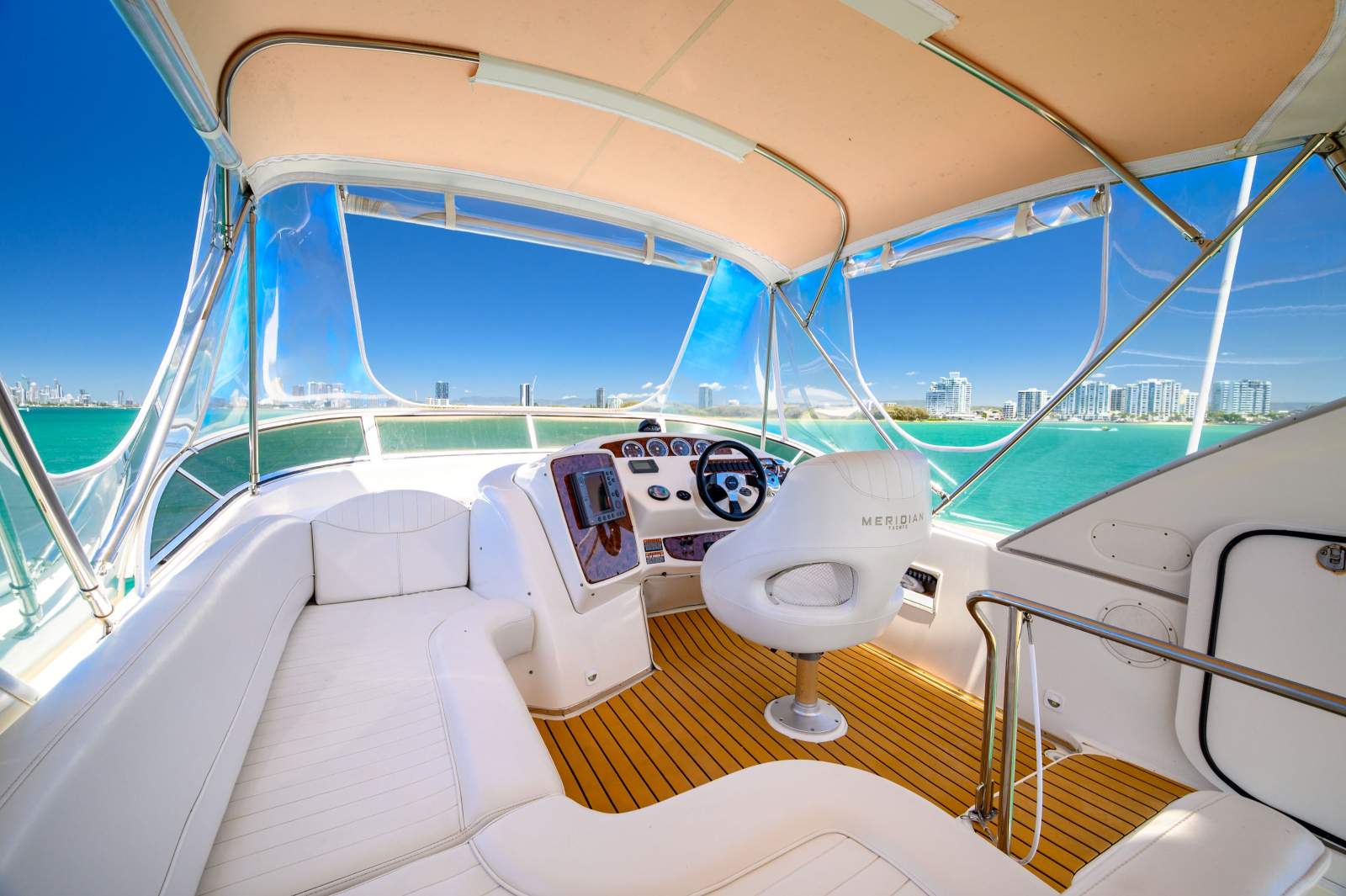 Used Meridian 341 Flybridge Cruiser for Sale | Boats For Sale | Yachthub