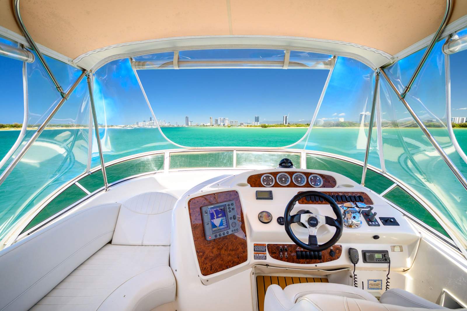 Used Meridian 341 Flybridge Cruiser for Sale | Boats For Sale | Yachthub