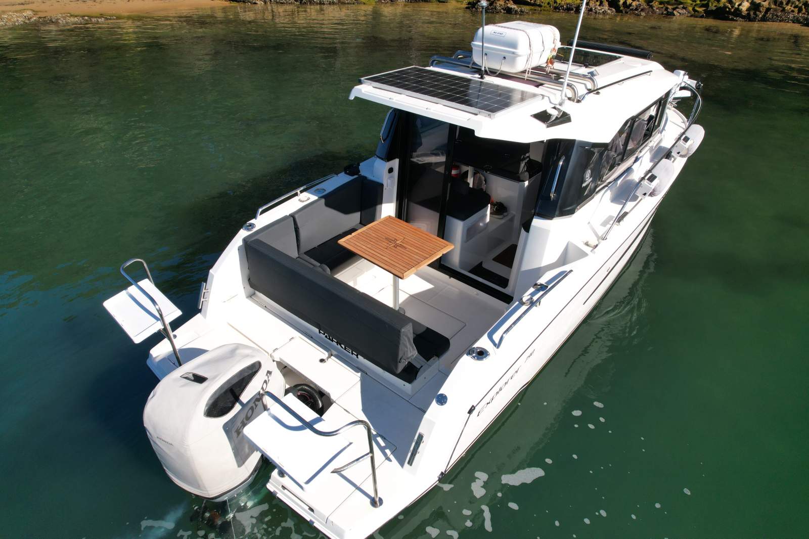 Used Parker 790 Explorer Offshore Fishing + Family Cruiser + Survey ...
