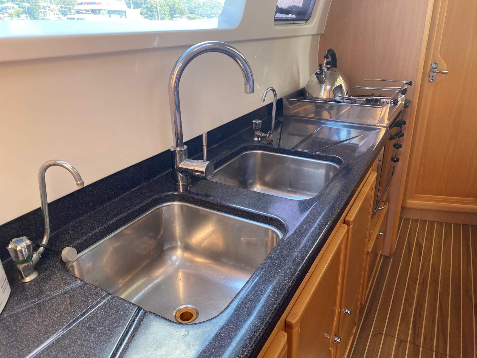 Used Seawind 1160 Deluxe Exceptionally Well Maintained With Many ...