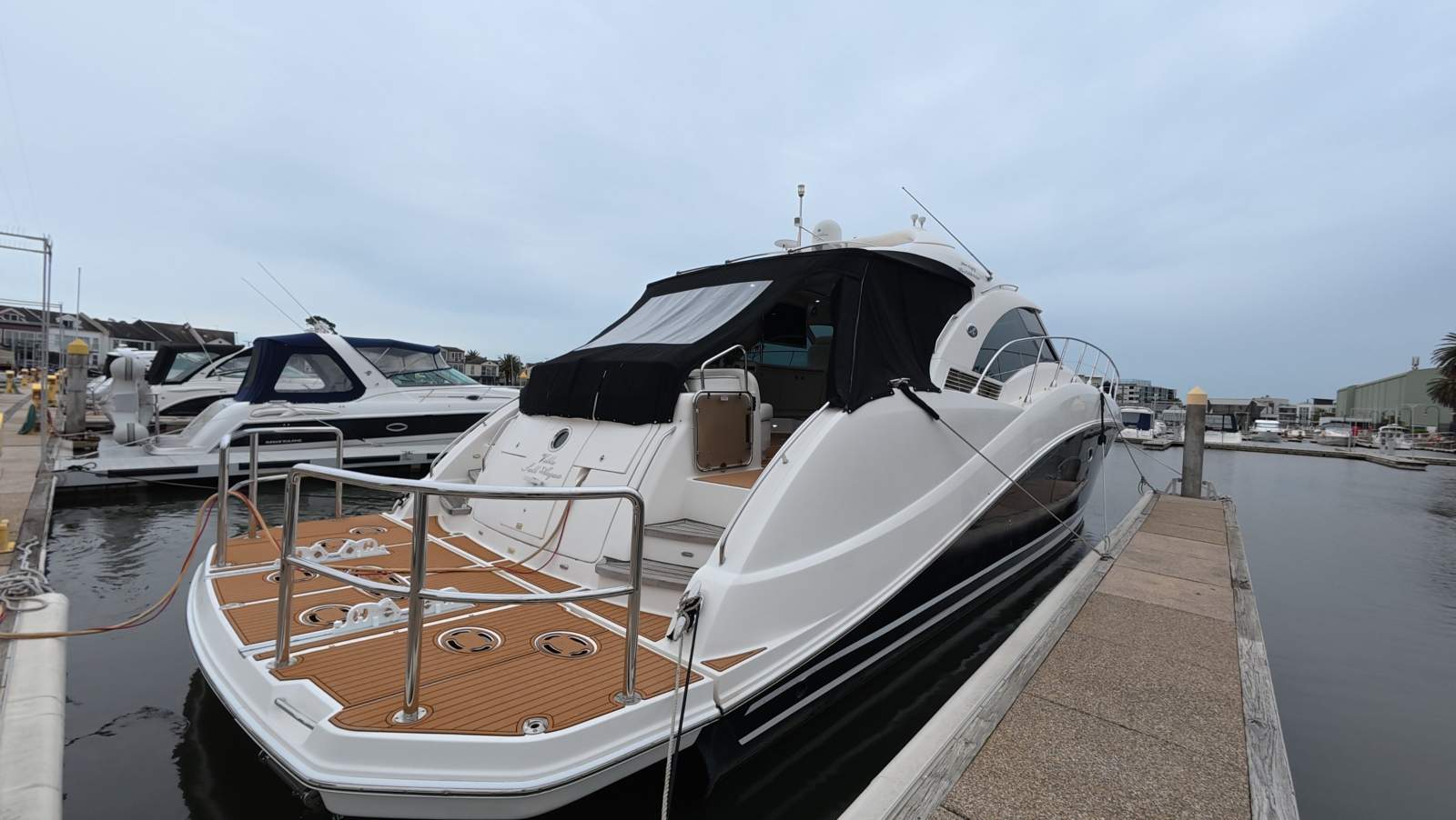 Sea Ray 580 Sundancer For Sale | Discover Boating