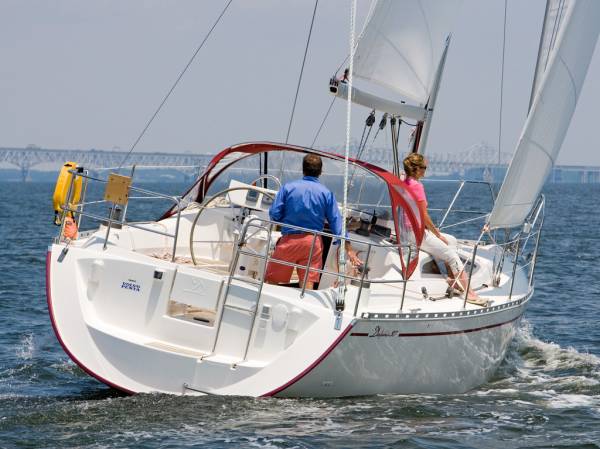 2013 Delphia 37 | Boat Research | Yachthub