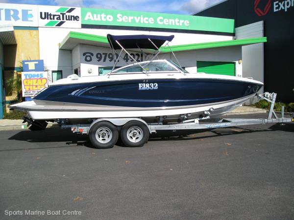 2011 Cobalt A25 | Boat Research | Yachthub