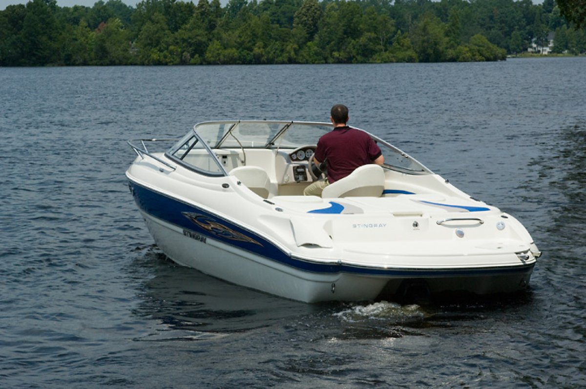 2013 Stingray 225cr | Boat Research | BoatsOnline