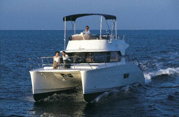 2013 Fountaine Pajot Highland Trawler 35 | Boat Research | Boats Online
