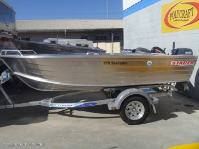 2013 Stacer 379 Seasprite | Boat Research | BoatsOnline