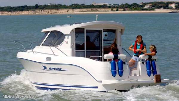 2013 Arvor 700 Weekender | Boat Research | Yachthub