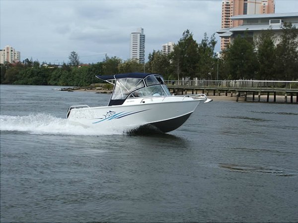 2013 Stessl Runabout | Boat Research | Yachthub
