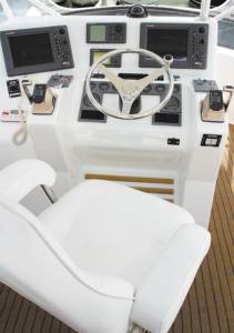 2012 Deep V 310 Flybridge | Boat Research | Yachthub