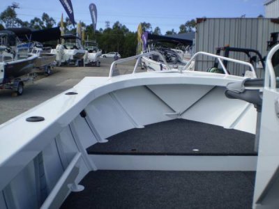 2013 Formosa Tomahawk Offshore 520 Centre Console | Boat Research ...