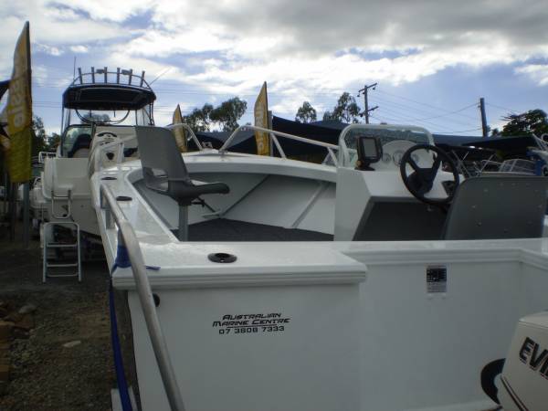 2013 Formosa Tomahawk Offshore 520 Centre Console | Boat Research ...