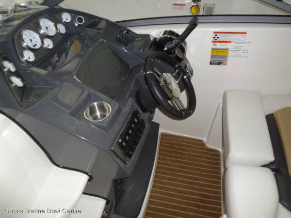 2012 Larson Cabrio 777 | Boat Research | Yachthub