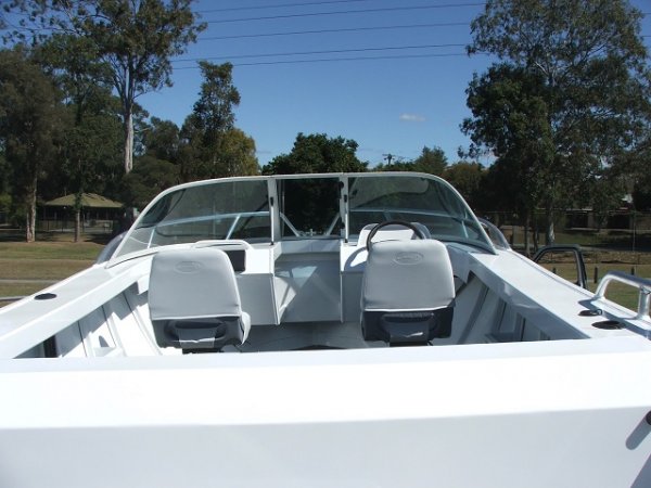 2013 Formosa Classic 480 Runabout | Boat Research | Boats Online