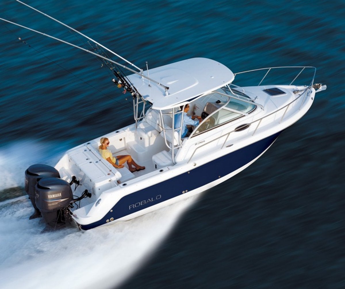 2013 Robalo R 265 Walkaround | Boat Research | Yachthub