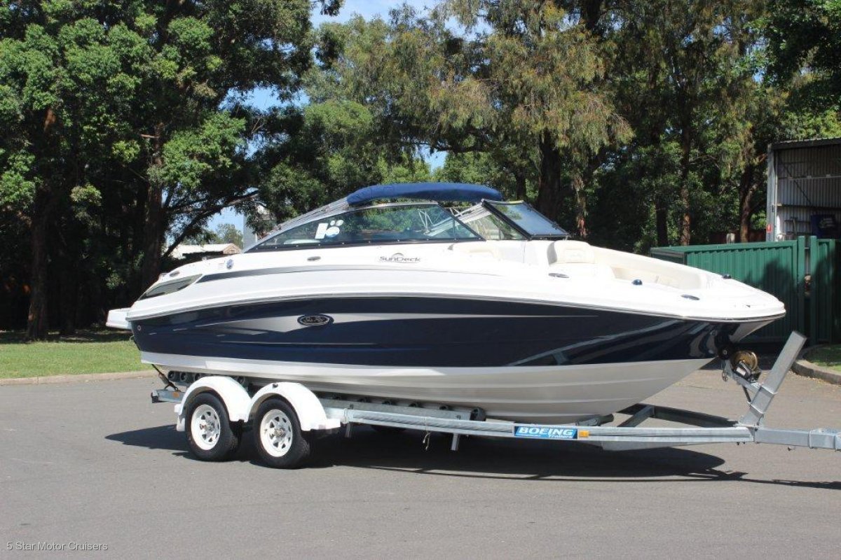2012 Sea Ray 220 Sundeck | Boat Research | Yachthub