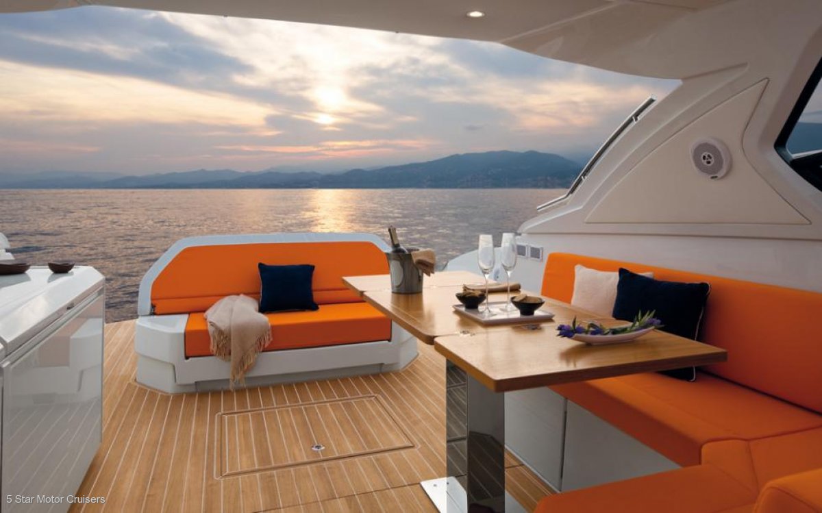 2013 Azimut Atlantis 48 | Boat Research | Yachthub
