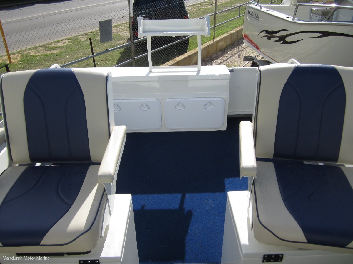 2013 Genesis 520 Runabout | Boat Research | Yachthub