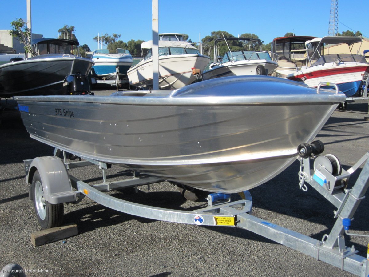 2013 Savage 375 Snipe | Boat Research | BoatsOnline