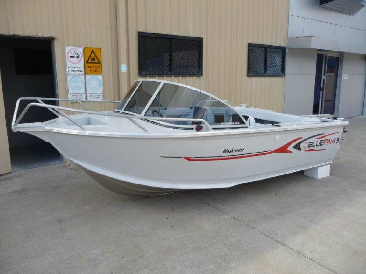 2013 Bluefin 4.50 Weekender | Boat Research | Yachthub