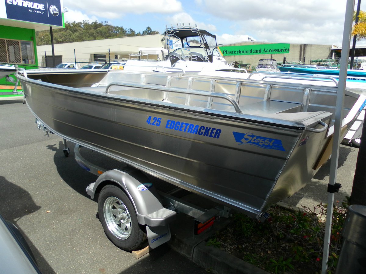 2013 Stessl Edgetracker | Boat Research | Boats Online