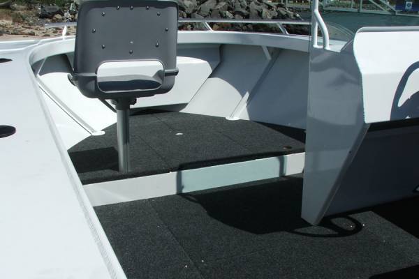 2013 Formosa Sea Rod 455 Side Console | Boat Research | Boats Online