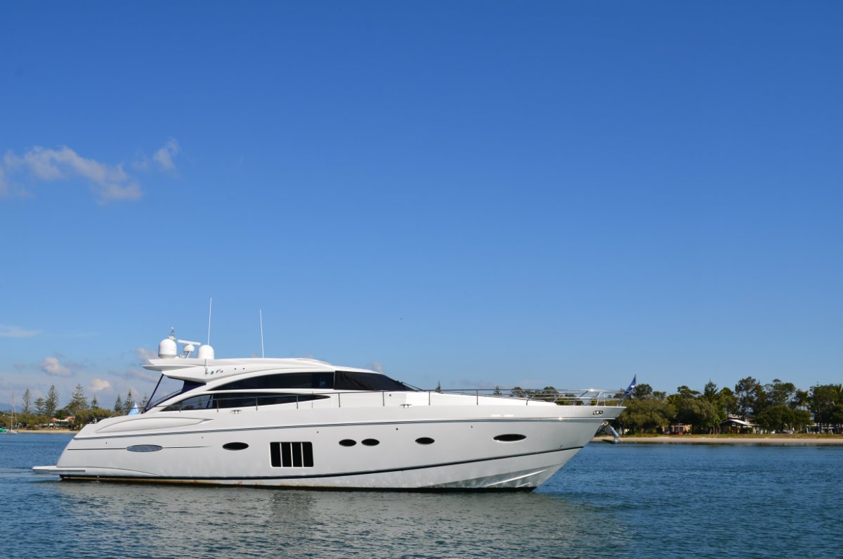 2013 Princess V72 | Boat Research | Yachthub