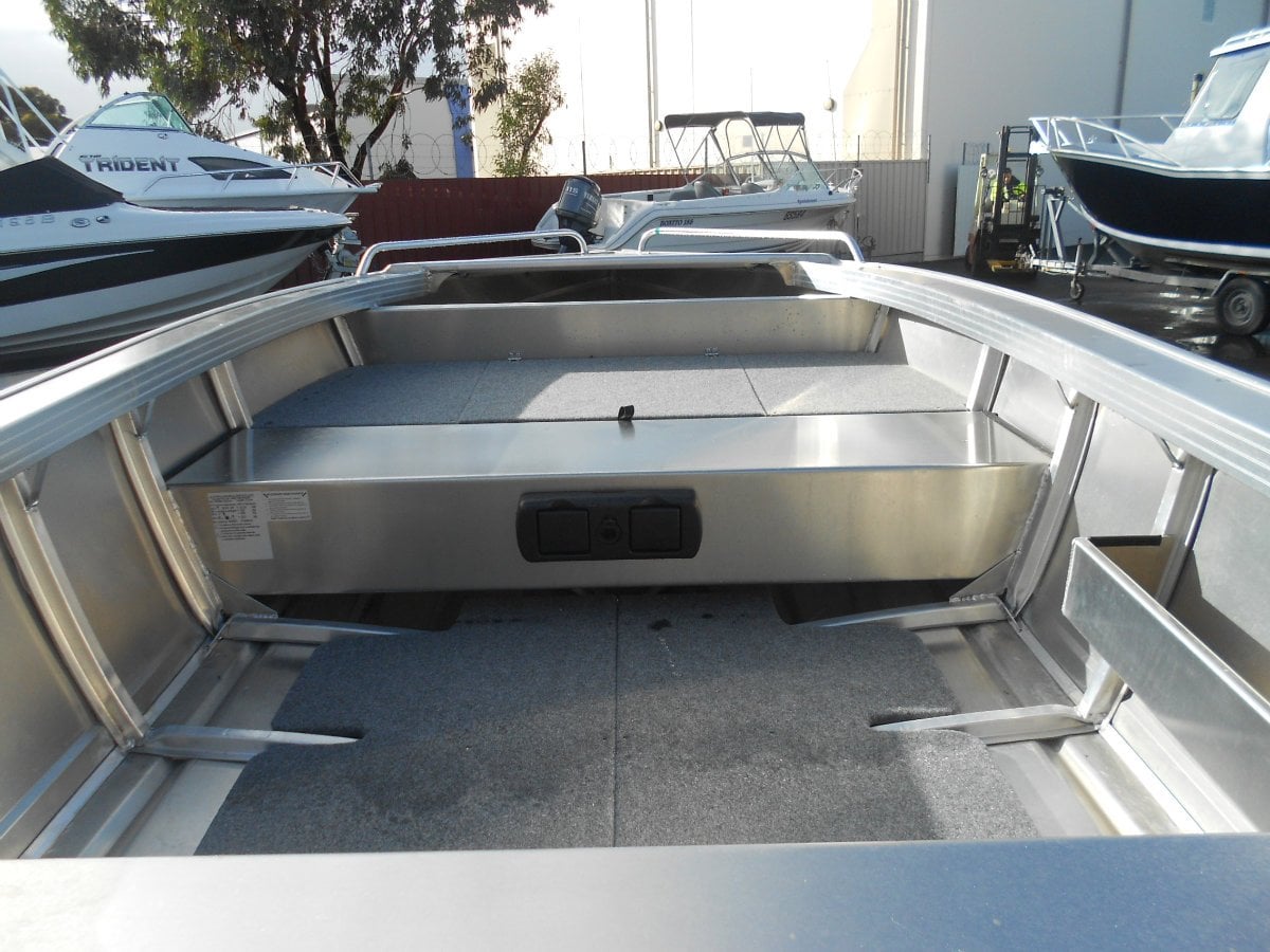 2013 Quintrex 420 Hornet | Boat Research | Boats Online