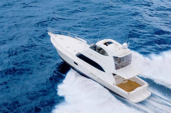 2013 Riviera 56 Enclosed Flybridge | Boat Research | Boats Online