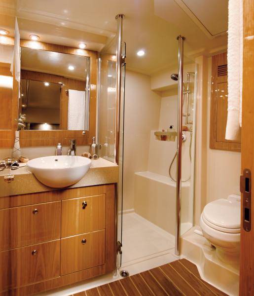 2013 Riviera 56 Enclosed Flybridge | Boat Research | Yachthub