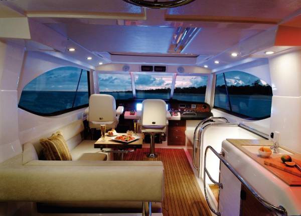 2013 Riviera 56 Enclosed Flybridge | Boat Research | Yachthub