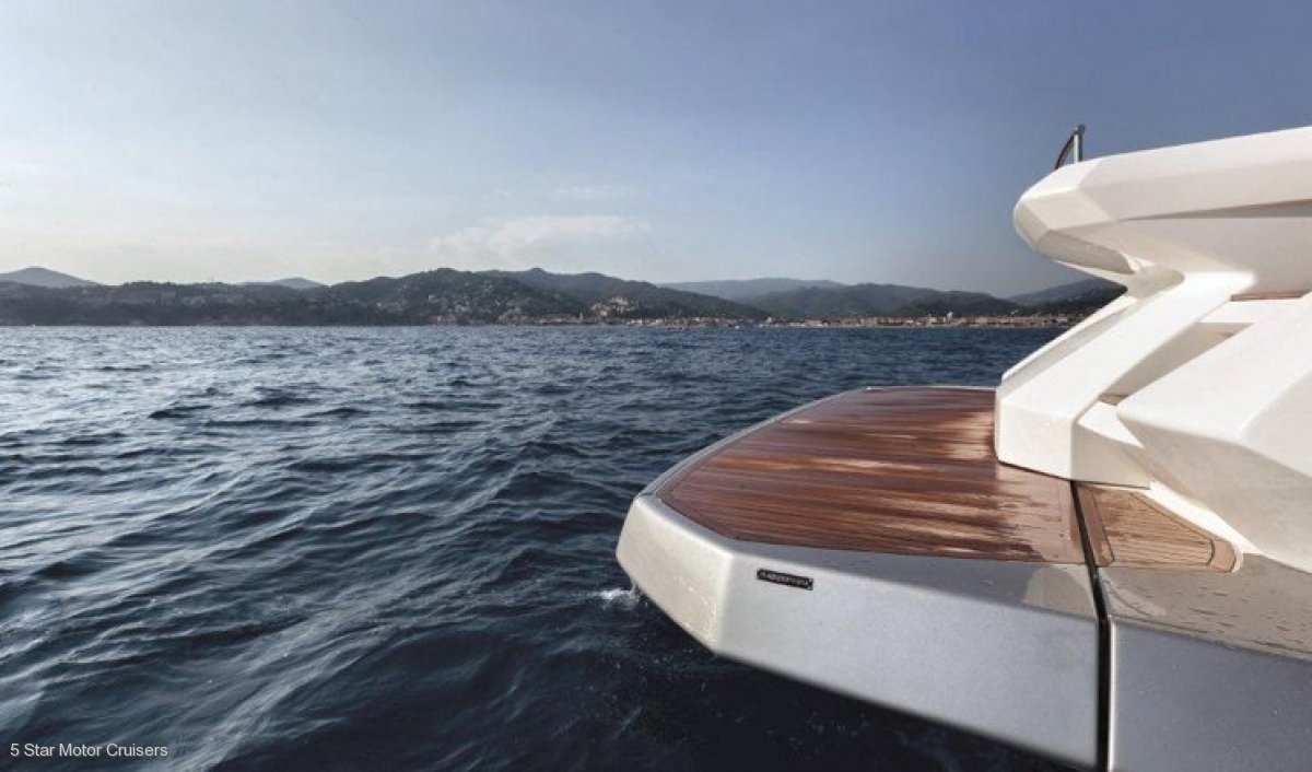 2014 Azimut Atlantis 50 | Boat Research | BoatsOnline