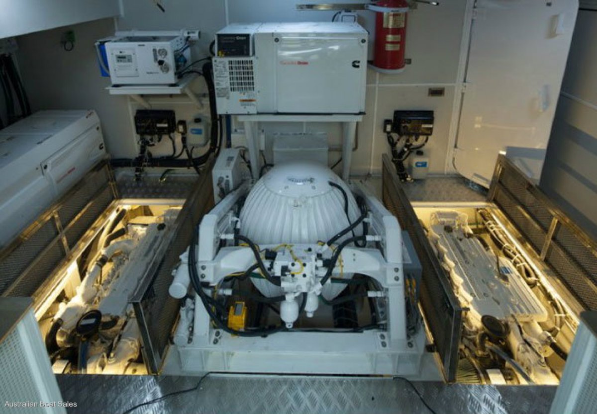 2014 Explorer 65 | Boat Research | Yachthub