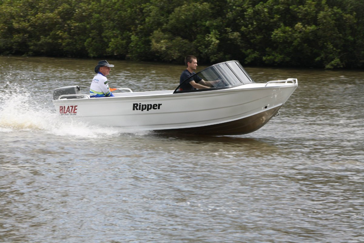 2013 Bluefin 4.80 Blaze Bluefin | Boat Research | Boats Online