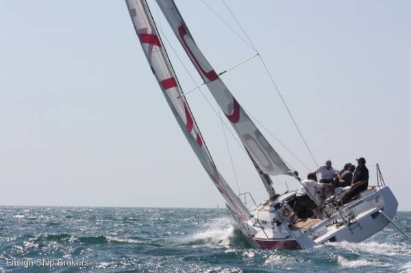 2013 Beneteau First 30 | Boat Research | Boats Online