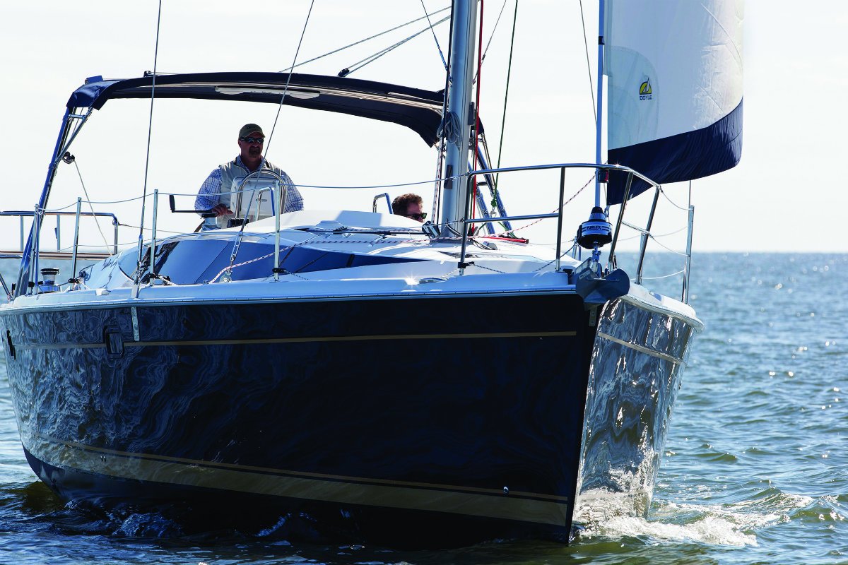 2014 Hunter 37 | Boat Research | Boats Online