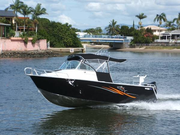 2014 Stessl 610 Seahawk | Boat Research | Yachthub