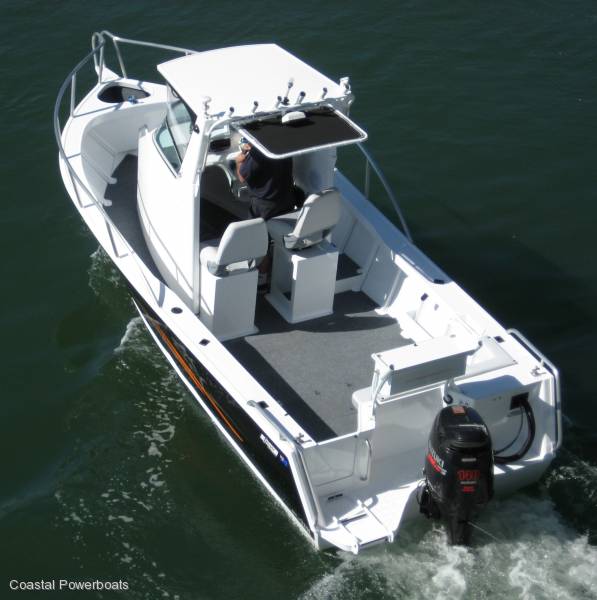 2014 Stessl 610 Coastrunner | Boat Research | Boats Online